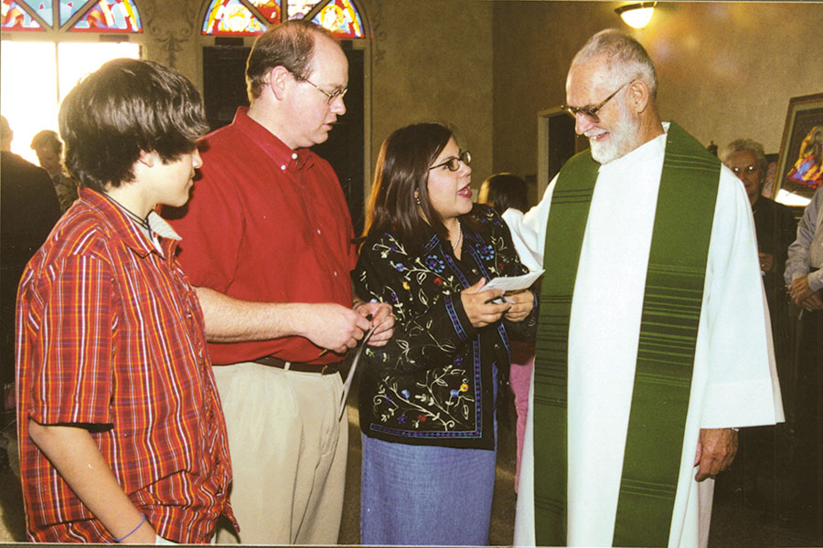 Father Robert Thames, diocesan priest and missionary, dies at 86